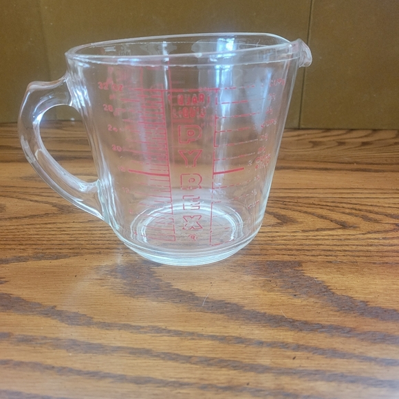 Pyrex | Kitchen | Vintage Pyrex 532 Faded Red Lettering Glass Measuring ...